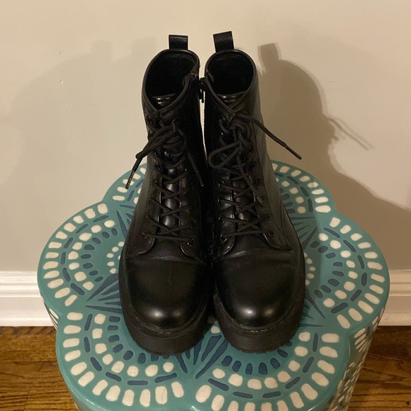 Universal Thread | Shoes | Universal Thread Black Platform Combat Boots ...